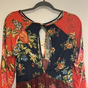 FARM Rio | Tops | Nwt Limited Edition Rare Farm Rio Floral Red And Blue ...
